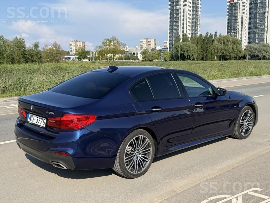 Blue BMW 530 2017 in Riga, with an engine capacity of 2.00 L and mileage of 78 thousand km for 25990 €, photo 4 on AUTOMOTO.COM.LV