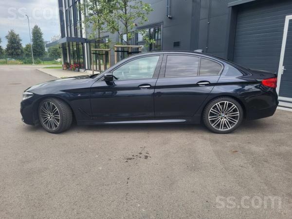 BMW 530 2017 in Riga on AUTOMOTO.COM.LV Blue BMW 530 2017 in Riga, with an engine capacity of 3.00 L and mileage of 347 thousand km for 20000 €, photo 3 on AUTOMOTO.COM.LV
