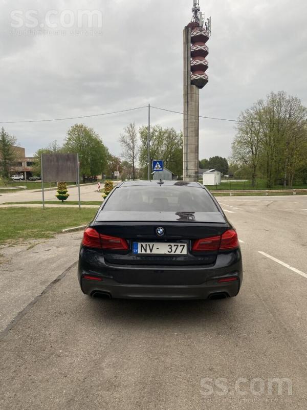 Blue BMW 530 2018 in Riga, with an engine capacity of 3.00 L and mileage of 250 thousand km for 21000 €, photo 5 on AUTOMOTO.COM.LV