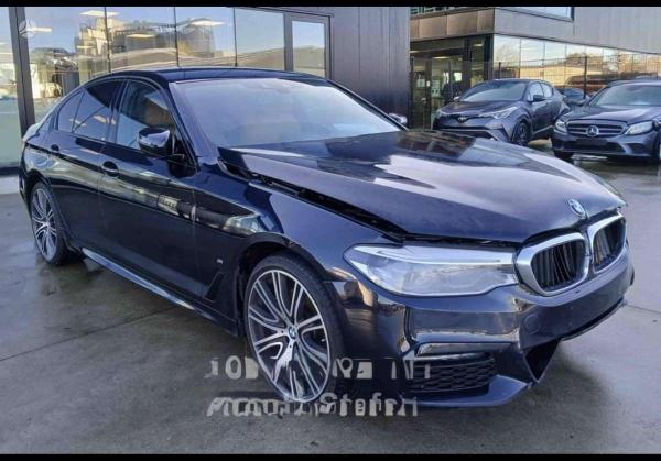 Blue BMW 530 2019 in Prienai, with an engine capacity of 2.00 L and mileage of 119 thousand km for 18900 €, photo 3 on AUTOMOTO.COM.LV