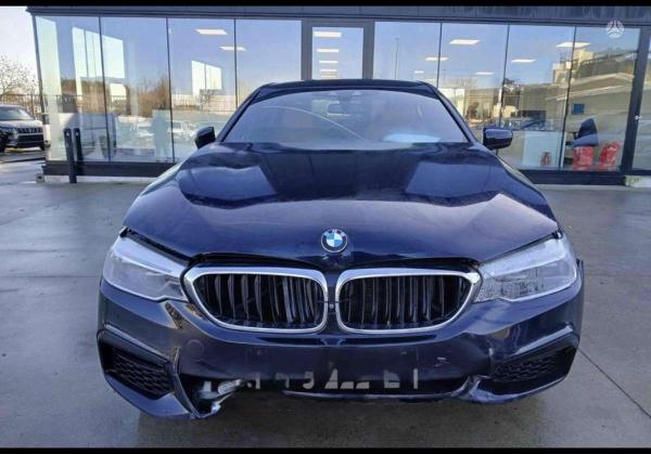 Blue BMW 530 2019 in Prienai, with an engine capacity of 2.00 L and mileage of 119 thousand km for 18900 €, photo 4 on AUTOMOTO.COM.LV