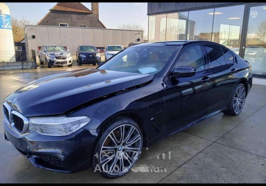 Zils BMW 530 2019 Prienai, ar dzinēja tilpumu 2.00 L un nobraukumu 119 tūkst. km par 18900 €, foto 5 vietnē AUTOMOTO.COM.LV