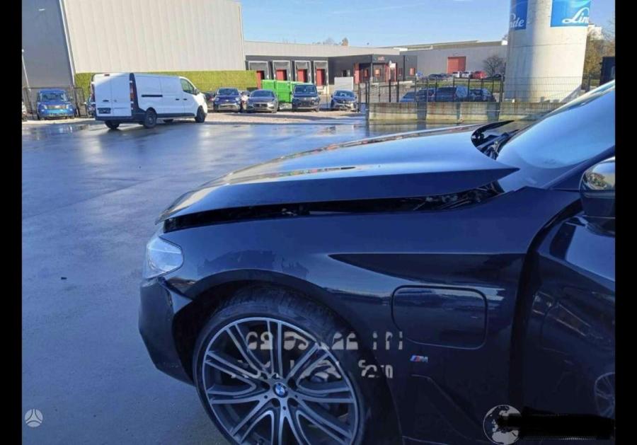 Zils BMW 530 2019 Prienai, ar dzinēja tilpumu 2.00 L un nobraukumu 119 tūkst. km par 18900 €, foto 21 vietnē AUTOMOTO.COM.LV