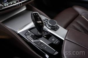 Zils BMW 530 2020 Jūrmala, ar dzinēja tilpumu 2.00 L un nobraukumu 87 tūkst. km par 28499 €, foto 14 vietnē AUTOMOTO.COM.LV