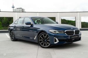Blue BMW 530 2020 in Vilnius, with an engine capacity of 2.00 L and mileage of 109 thousand km for 30500 €, photo 8 on AUTOMOTO.COM.LV