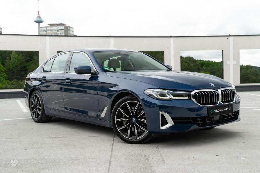 Blue BMW 530 2020 in Vilnius, with an engine capacity of 2.00 L and mileage of 109 thousand km for 30500 €, photo 8 on AUTOMOTO.COM.LV