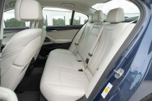 Blue BMW 530 2020 in Vilnius, with an engine capacity of 2.00 L and mileage of 109 thousand km for 30500 €, photo 12 on AUTOMOTO.COM.LV