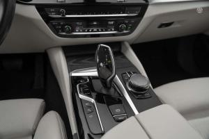 Blue BMW 530 2020 in Vilnius, with an engine capacity of 2.00 L and mileage of 109 thousand km for 30500 €, photo 32 on AUTOMOTO.COM.LV