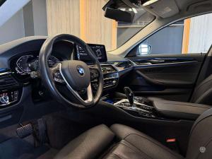 Zils BMW 530 2020 Kauņa, ar dzinēja tilpumu 2.00 L un nobraukumu 176 tūkst. km par 27990 €, foto 14 vietnē AUTOMOTO.COM.LV
