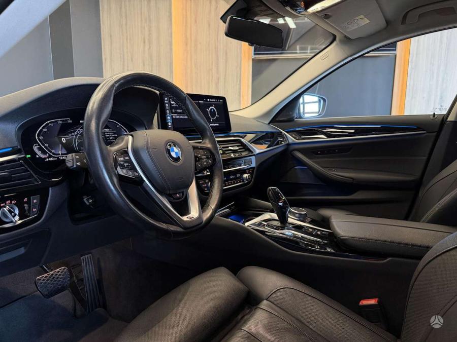 Zils BMW 530 2020 Kauņa, ar dzinēja tilpumu 2.00 L un nobraukumu 176 tūkst. km par 27990 €, foto 14 vietnē AUTOMOTO.COM.LV