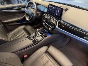Zils BMW 530 2020 Kauņa, ar dzinēja tilpumu 2.00 L un nobraukumu 176 tūkst. km par 27990 €, foto 18 vietnē AUTOMOTO.COM.LV
