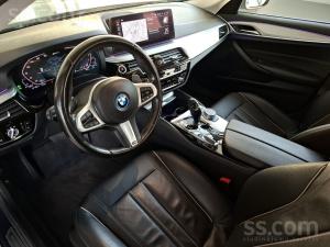 Zils BMW 530 2021 Rīga, ar dzinēja tilpumu 2.00 L un nobraukumu 122 tūkst. km par 28500 €, foto 6 vietnē AUTOMOTO.COM.LV