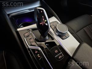 Zils BMW 530 2021 Rīga, ar dzinēja tilpumu 2.00 L un nobraukumu 122 tūkst. km par 26500 €, foto 12 vietnē AUTOMOTO.COM.LV