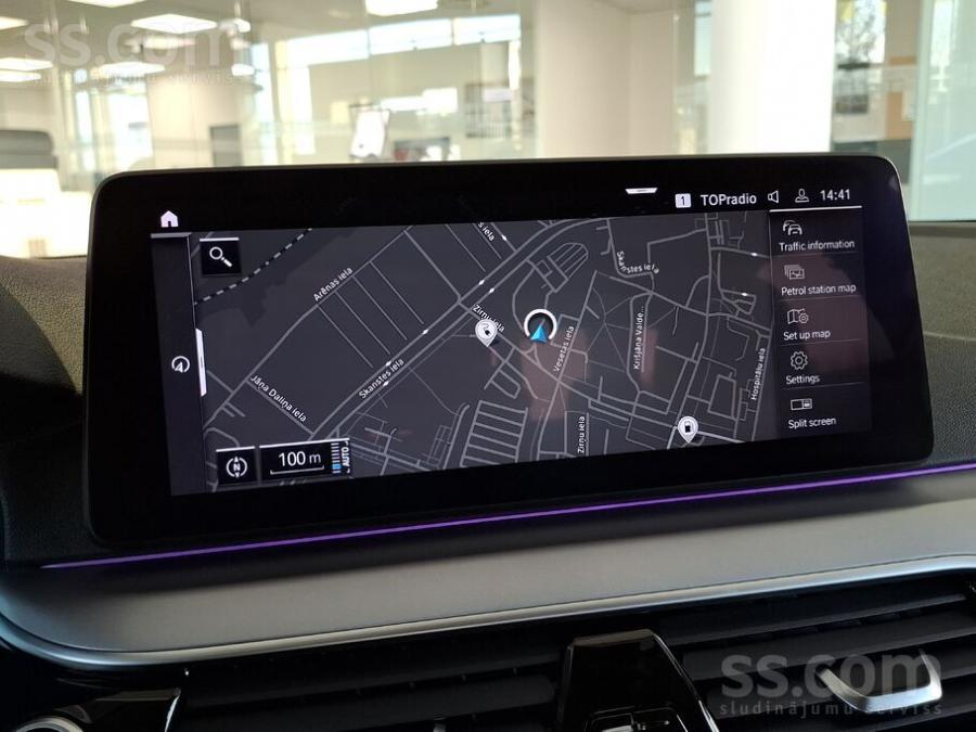 Zils BMW 530 2021 Rīga, ar dzinēja tilpumu 2.00 L un nobraukumu 122 tūkst. km par 26500 €, foto 16 vietnē AUTOMOTO.COM.LV