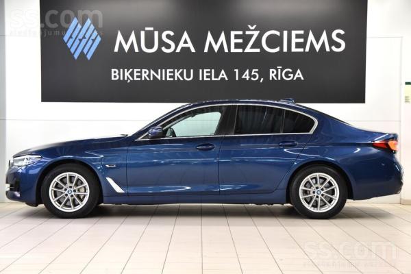 Синий БМВ 530 2021 в Рига, объемом двигателя 2.00 л и пробегом 124 тыс. км за 24990 €, фото 6 на AUTOMOTO.COM.LV