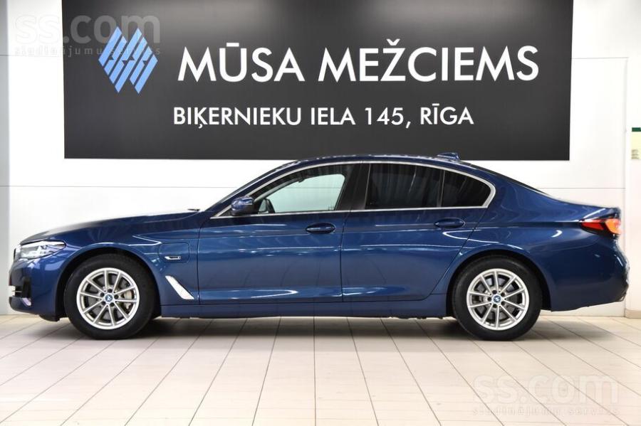 Zils BMW 530 2021 Rīga, ar dzinēja tilpumu 2.00 L un nobraukumu 124 tūkst. km par 24990 €, foto 6 vietnē AUTOMOTO.COM.LV