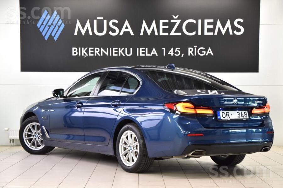 Zils BMW 530 2021 Rīga, ar dzinēja tilpumu 2.00 L un nobraukumu 124 tūkst. km par 24990 €, foto 9 vietnē AUTOMOTO.COM.LV