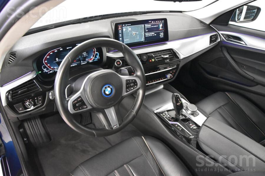 Zils BMW 530 2021 Rīga, ar dzinēja tilpumu 2.00 L un nobraukumu 124 tūkst. km par 24990 €, foto 12 vietnē AUTOMOTO.COM.LV
