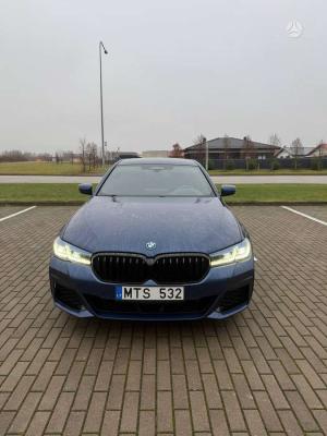 Zils BMW 530 2022 Panevēža, ar dzinēja tilpumu 2.00 L un nobraukumu 78 tūkst. km par 37000 €, foto  vietnē AUTOMOTO.COM.LV
