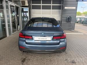 Zils BMW 530 2023 Rīga, ar dzinēja tilpumu 2.00 L un nobraukumu 80 tūkst. km par 37500 €, foto 5 vietnē AUTOMOTO.COM.LV