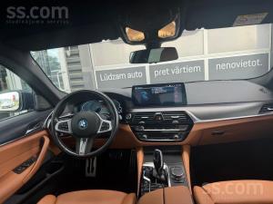 Zils BMW 530 2023 Rīga, ar dzinēja tilpumu 2.00 L un nobraukumu 80 tūkst. km par 37500 €, foto 8 vietnē AUTOMOTO.COM.LV