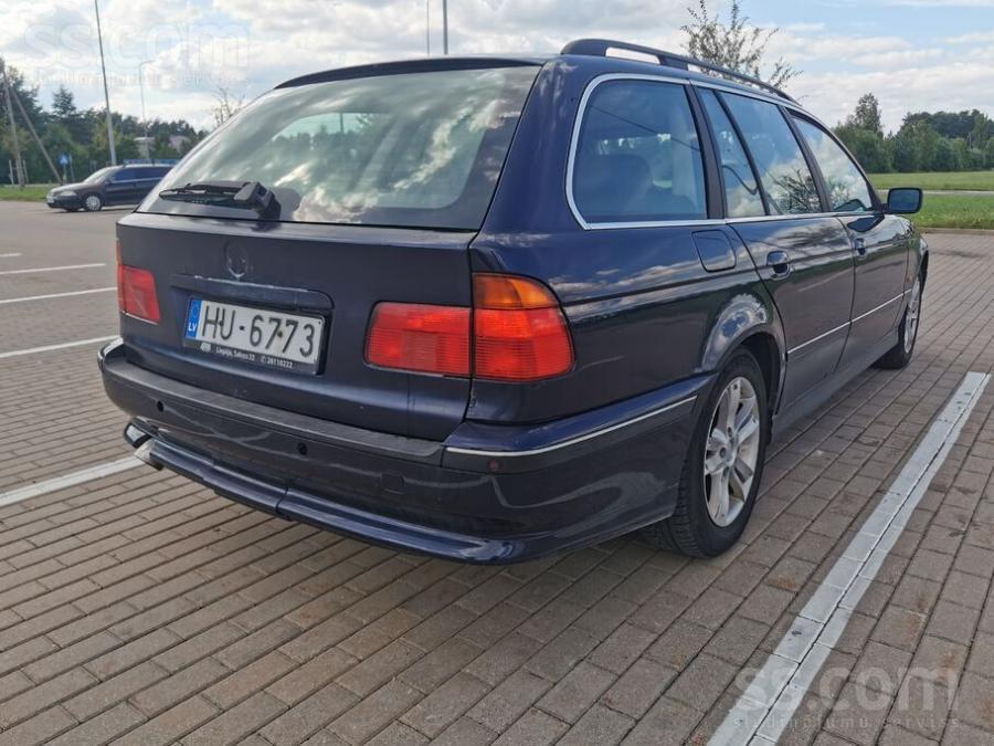 Zils BMW 530 1999 Rīga, ar dzinēja tilpumu 3.00 L un nobraukumu 353 tūkst. km par 2500 €, foto 4 vietnē AUTOMOTO.COM.LV