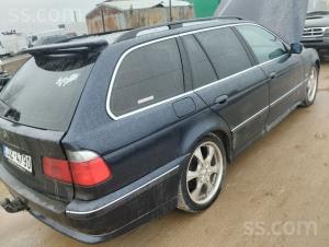 Zils BMW 530 2000 Daugavpils, ar dzinēja tilpumu 3.00 L un nobraukumu 370 tūkst. km par 900 €, foto 5 vietnē AUTOMOTO.COM.LV