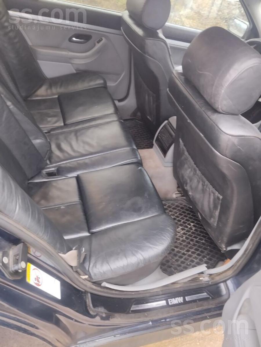 Zils BMW 530 2000 Daugavpils, ar dzinēja tilpumu 3.00 L un nobraukumu 370 tūkst. km par 900 €, foto 7 vietnē AUTOMOTO.COM.LV