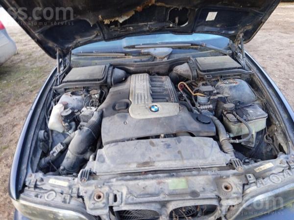 Синий БМВ 530 2000 в Даугавпилс, объемом двигателя 3.00 л и пробегом 370 тыс. км за 900 €, фото 7 на AUTOMOTO.COM.LV