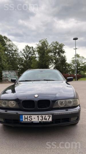 Zils BMW 530 2000 Jūrmala, ar dzinēja tilpumu 3.00 L un nobraukumu 422 tūkst. km par 2000 €, foto  vietnē AUTOMOTO.COM.LV