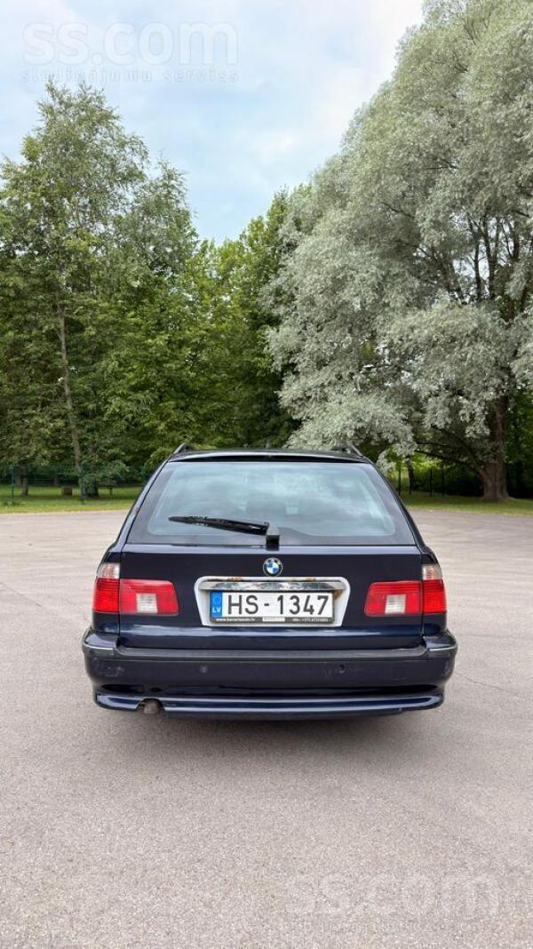 Blue BMW 530 2000 in Jurmala, with an engine capacity of 3.00 L and mileage of 422 thousand km for 2000 €, photo 2 on AUTOMOTO.COM.LV