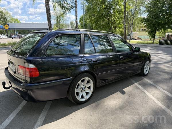Blue BMW 530 2001 in Riga, with an engine capacity of 3.00 L and mileage of 348 thousand km for 3500 €, photo 4 on AUTOMOTO.COM.LV