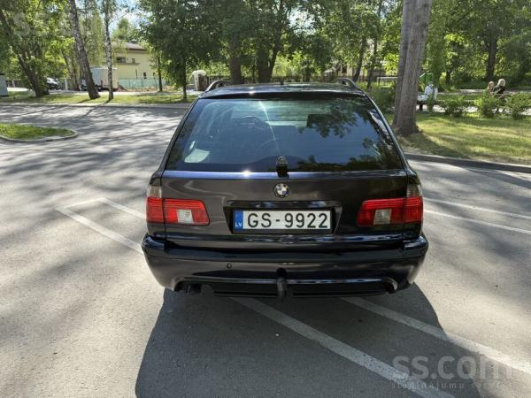 Blue BMW 530 2001 in Riga, with an engine capacity of 3.00 L and mileage of 348 thousand km for 3500 €, photo 5 on AUTOMOTO.COM.LV