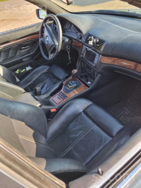Zils BMW 530 2001 Balvi, ar dzinēja tilpumu 3.00 L un nobraukumu 430 tūkst. km par 2490 €, foto 5 vietnē AUTOMOTO.COM.LV