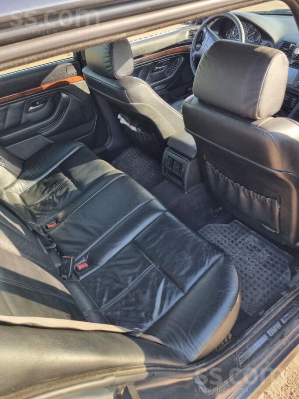 Zils BMW 530 2001 Balvi, ar dzinēja tilpumu 3.00 L un nobraukumu 430 tūkst. km par 2490 €, foto 6 vietnē AUTOMOTO.COM.LV