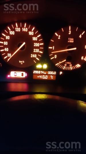 Синий БМВ 530 2001 в Цесис, объемом двигателя 3.00 л и пробегом 296 тыс. км за 680 €, фото 5 на AUTOMOTO.COM.LV