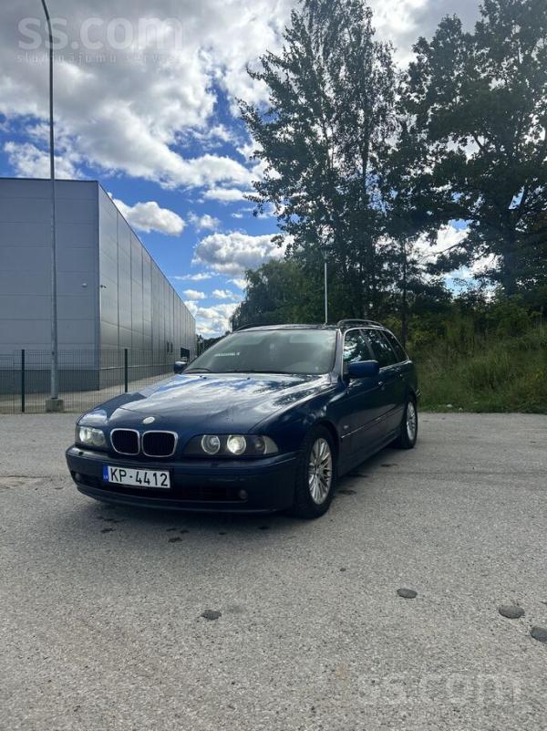 Zils BMW 530 2001 Tukums, ar dzinēja tilpumu 3.00 L un nobraukumu 478 tūkst. km par 2500 €, foto 5 vietnē AUTOMOTO.COM.LV