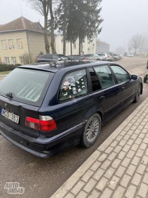 Zils BMW 530 2002 Viļņa, ar dzinēja tilpumu 2.90 L un nobraukumu 400 tūkst. km par 899 €, foto 4 vietnē AUTOMOTO.COM.LV