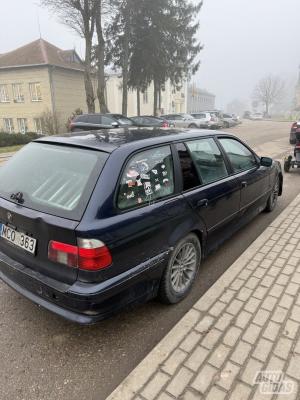 Blue BMW 530 2002 in Vilnius, with an engine capacity of 2.90 L and mileage of 400 thousand km for 899 €, photo 3 on AUTOMOTO.COM.LV