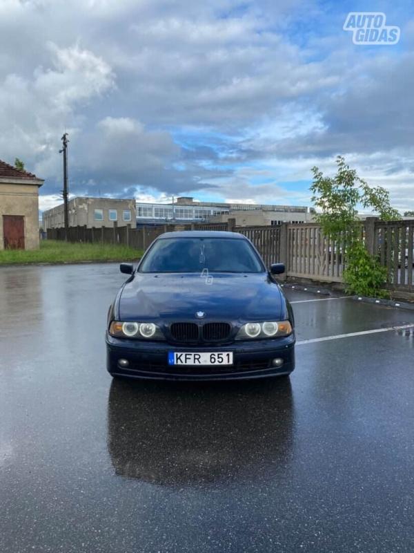 Zils BMW 530 2002 Panevēža, ar dzinēja tilpumu 2.90 L un nobraukumu 416 tūkst. km par 1800 €, foto 1 vietnē AUTOMOTO.COM.LV