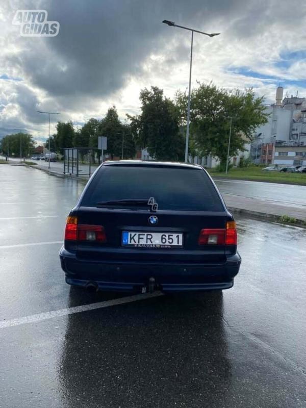 Zils BMW 530 2002 Panevēža, ar dzinēja tilpumu 2.90 L un nobraukumu 416 tūkst. km par 1800 €, foto 6 vietnē AUTOMOTO.COM.LV