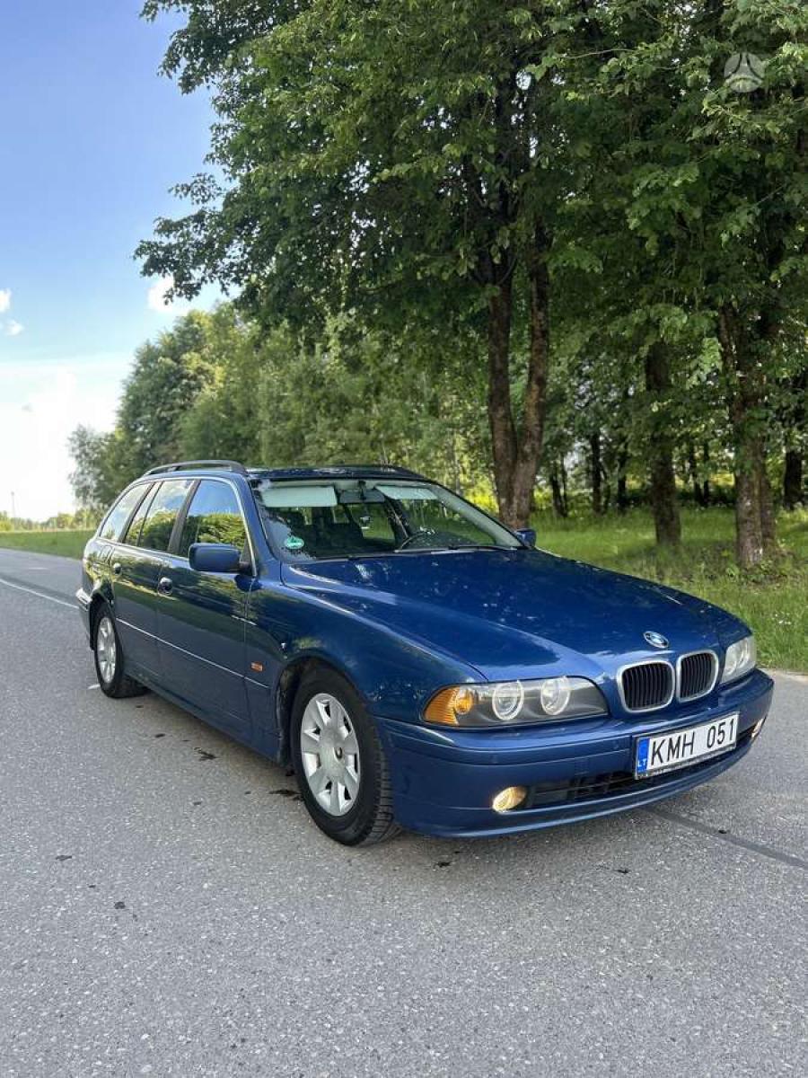 Blue BMW 530 2002 in Vilnius, with an engine capacity of 3.00 L and mileage of 405 thousand km for 1950 €, photo 4 on AUTOMOTO.COM.LV