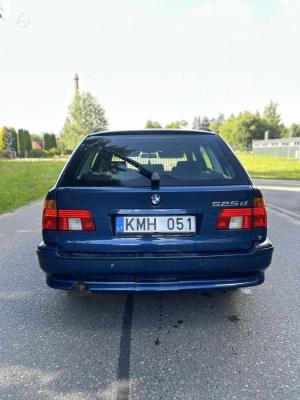 Blue BMW 530 2002 in Vilnius, with an engine capacity of 3.00 L and mileage of 405 thousand km for 1950 €, photo 7 on AUTOMOTO.COM.LV