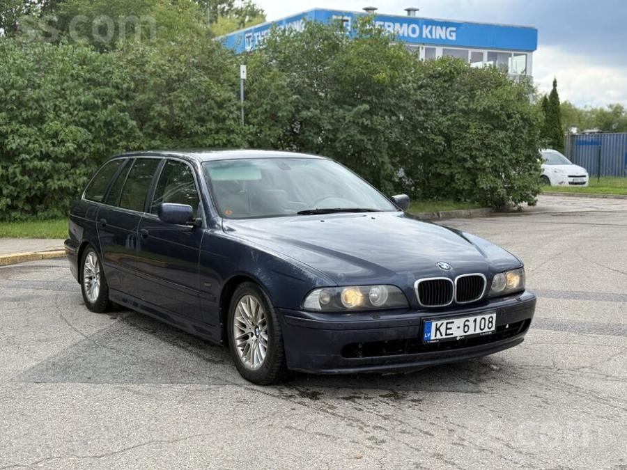 Blue BMW 530 2002 in Riga, with an engine capacity of 3.00 L and mileage of 412 thousand km for 1800 €, photo 4 on AUTOMOTO.COM.LV