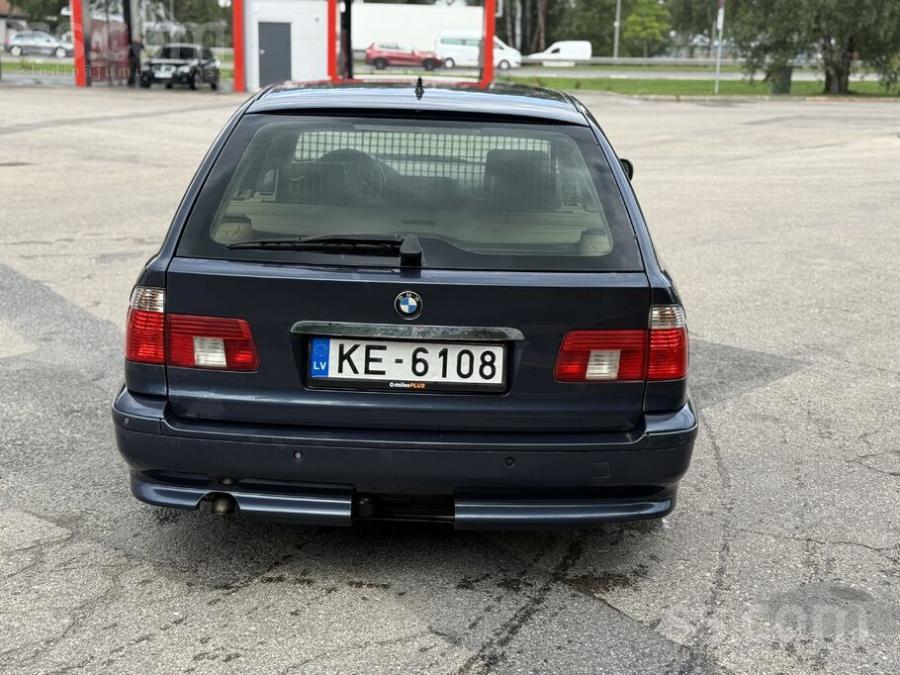 Blue BMW 530 2002 in Riga, with an engine capacity of 3.00 L and mileage of 412 thousand km for 1800 €, photo 7 on AUTOMOTO.COM.LV