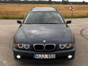 Blue BMW 530 2002 in Ukmerge, with an engine capacity of 3.00 L and mileage of 342 thousand km for 1400 €, photo 3 on AUTOMOTO.COM.LV