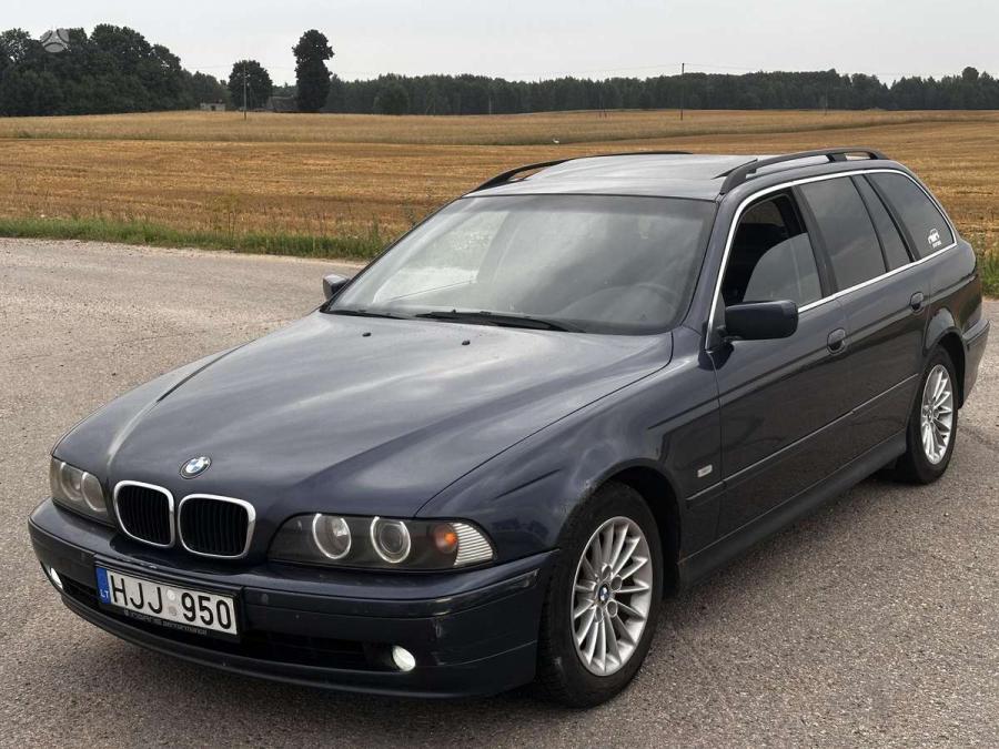 Blue BMW 530 2002 in Ukmerge, with an engine capacity of 3.00 L and mileage of 342 thousand km for 1400 €, photo 4 on AUTOMOTO.COM.LV