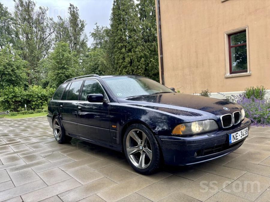 Zils BMW 530 2003 Rīga, ar dzinēja tilpumu 3.00 L un nobraukumu 0 tūkst. km par 2600 €, foto 2 vietnē AUTOMOTO.COM.LV