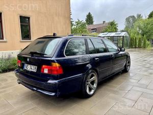 Zils BMW 530 2003 Rīga, ar dzinēja tilpumu 3.00 L un nobraukumu 0 tūkst. km par 2600 €, foto 4 vietnē AUTOMOTO.COM.LV