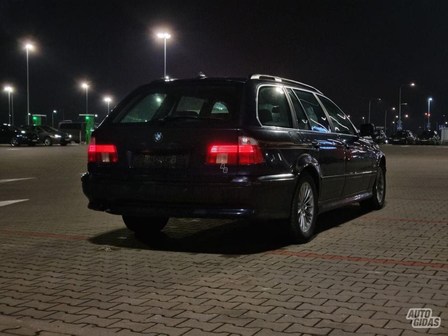 Zils BMW 530 2003 Viļņa, ar dzinēja tilpumu 2.90 L un nobraukumu 450 tūkst. km par 1250 €, foto 8 vietnē AUTOMOTO.COM.LV